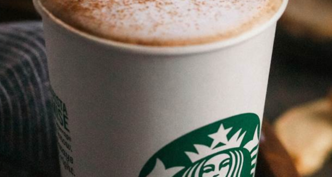 Starbucks Cinnamon Shortbread Latte Review | Horses Mouth Reviews